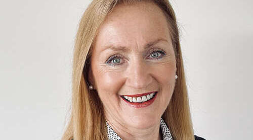 Catherine Reynolds On The Goldstein Campaign Trail – 88.3 Southern FM